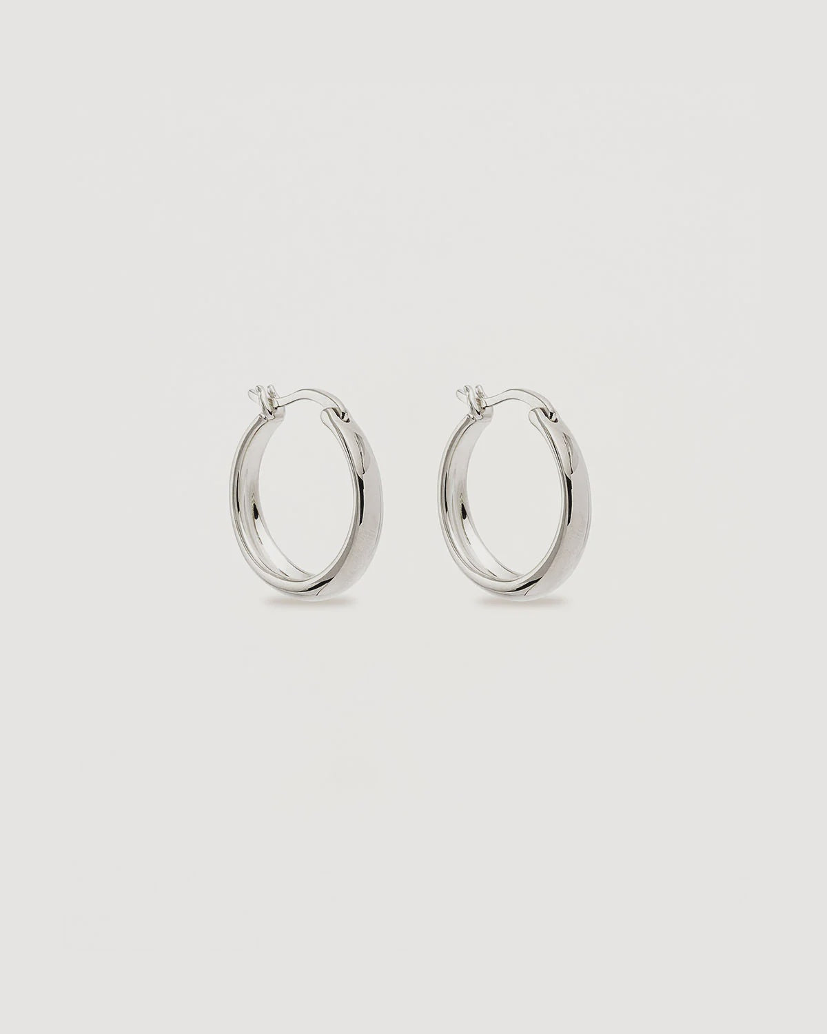 Infinite Horizon Large Hoops by – Kohl and Soda